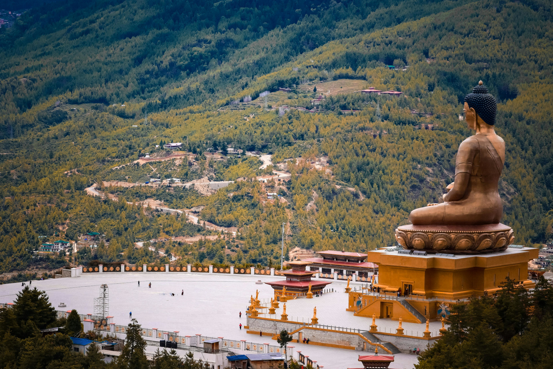 Bhutanese Buddhism Explained Simply: Beliefs, Symbols & Daily Practice ...